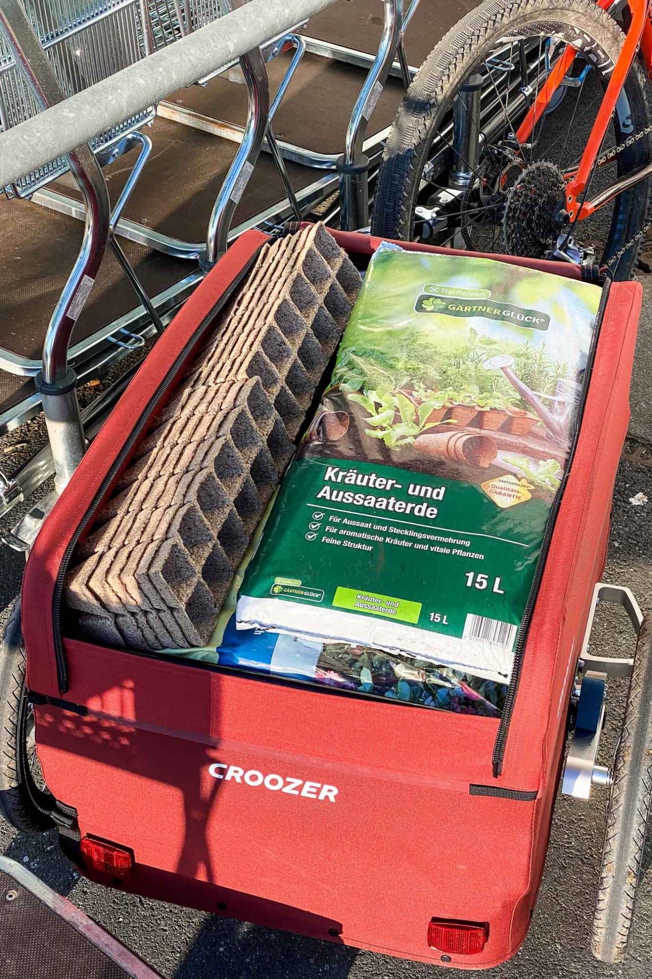 Croozer Cargo Tuure Test: Kleiner Lastenesel zum Ankoppeln